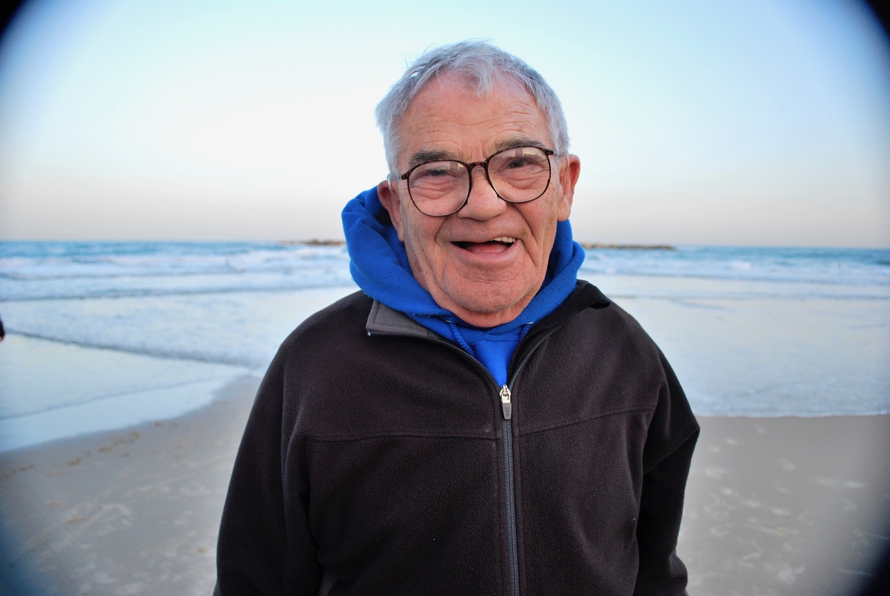 Ben Stern, Holocaust survivor who challenged neo-Nazis, dies at 102 ...